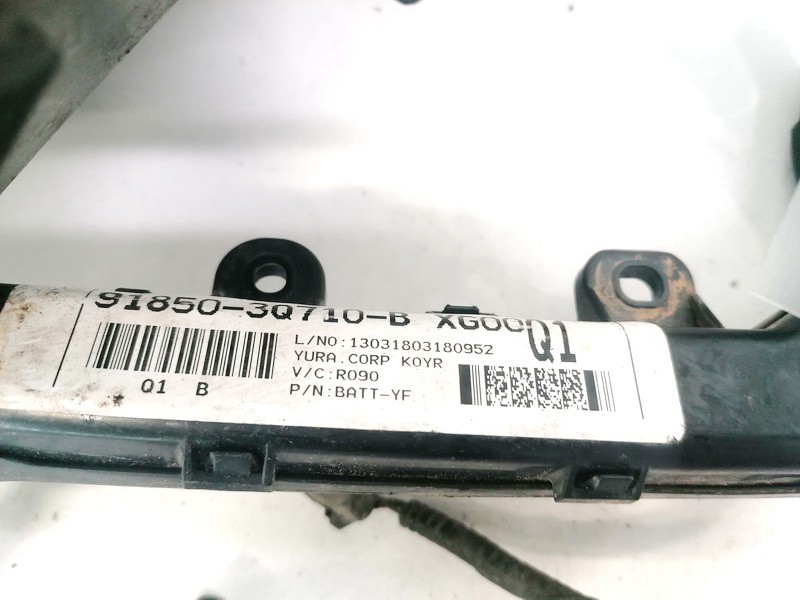 918503Q710B 91850-3Q710-B Fuse box Hyundai Sonata 2013 2.4L ...