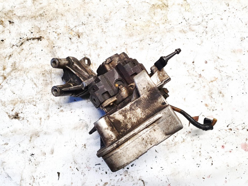 0445010075 8200108225 High Pressure Injection Pump Renault Scenic 2004 ...