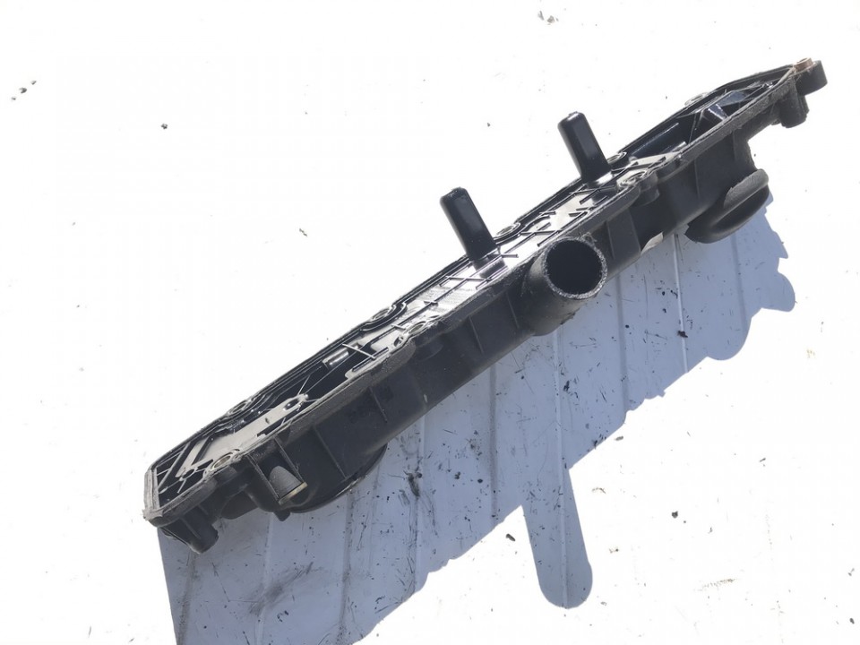 9630142180 used Valve cover Citroen C5 2002 2.0L - EIS01168015 | Used ...