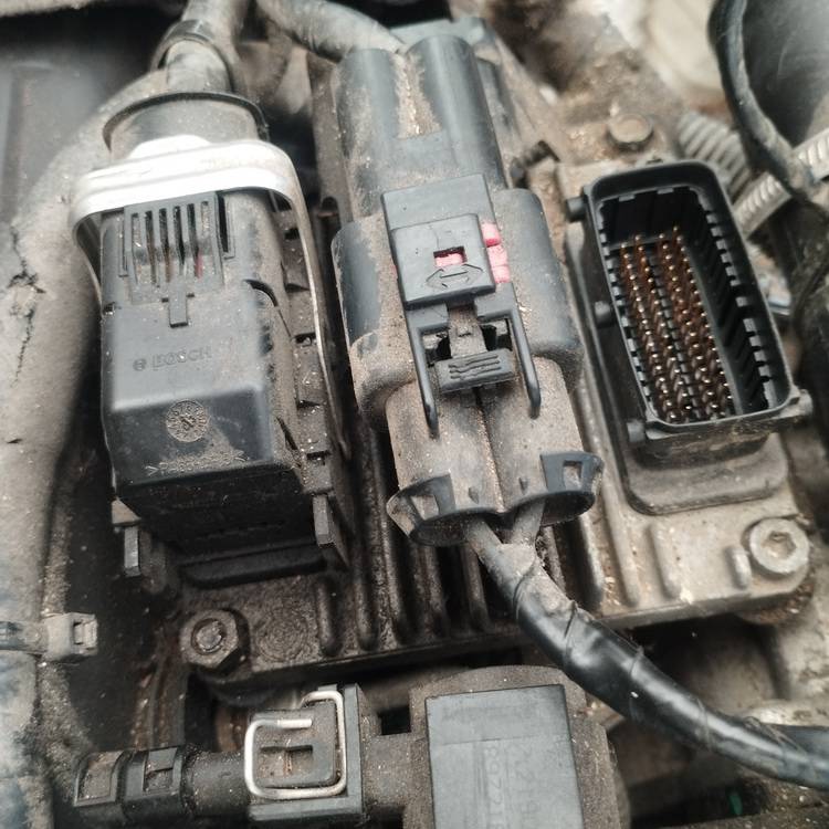 used used ECU Engine Computer (Engine Control Unit) Opel Combo 2003 1 ...