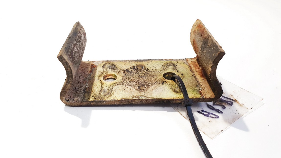 used used Engine Mount Bracket and Gearbox Mount Bracket Mercedes-Benz ...