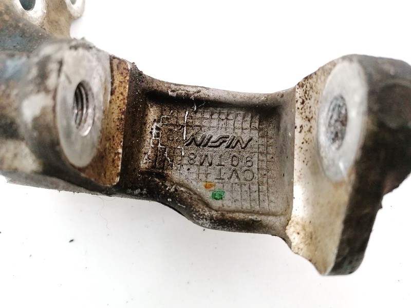 CVT90TM8 USED Engine Mount Bracket and Gearbox Mount Bracket Honda ...