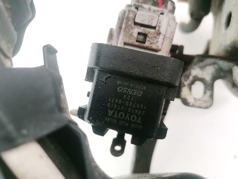 2861067010 28610-67010, 156700-0671 Glow plug relay Toyota Avensis 2007 ...