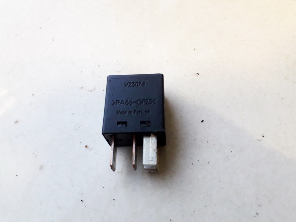 7M0951253C 95VW10K705EA Relay module Ford Galaxy 2000 1.9L ...