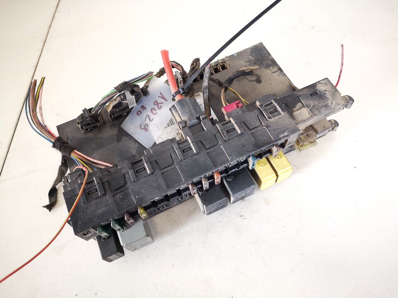 2035453201 5dk008486-12 Fuse box Mercedes-Benz C-CLASS 2002 2.7L ...