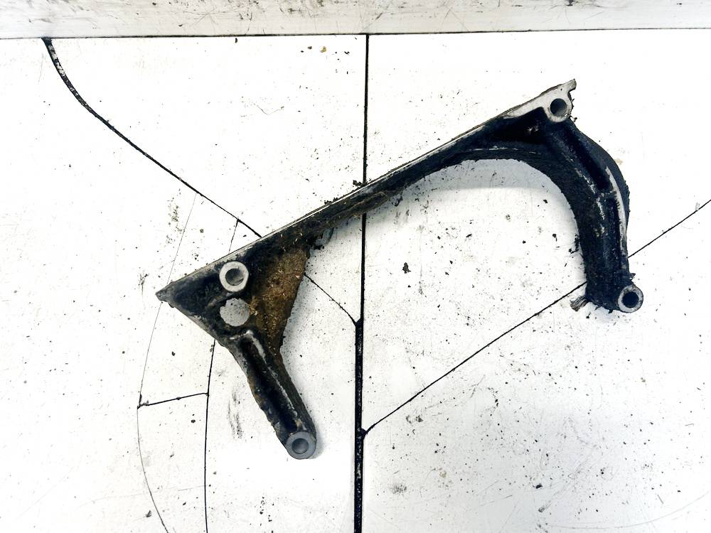 used used Engine Mount Bracket and Gearbox Mount Bracket Audi 80 1992 1 ...