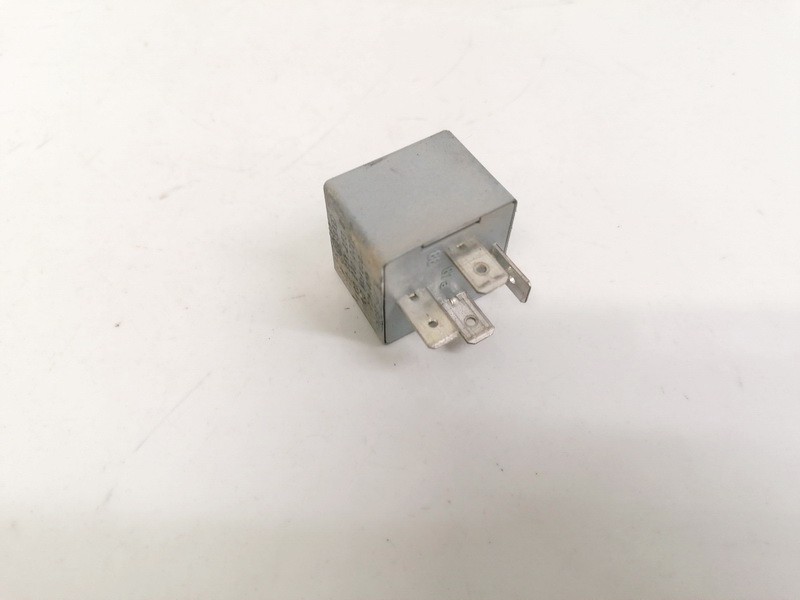 141951253B 20240072 Relay module Volkswagen Passat 1999 - EIS01528224 ...