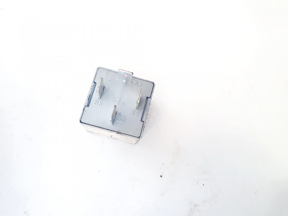 141951253b 20240072 Relay module Volkswagen Golf 1998 1.9L ...