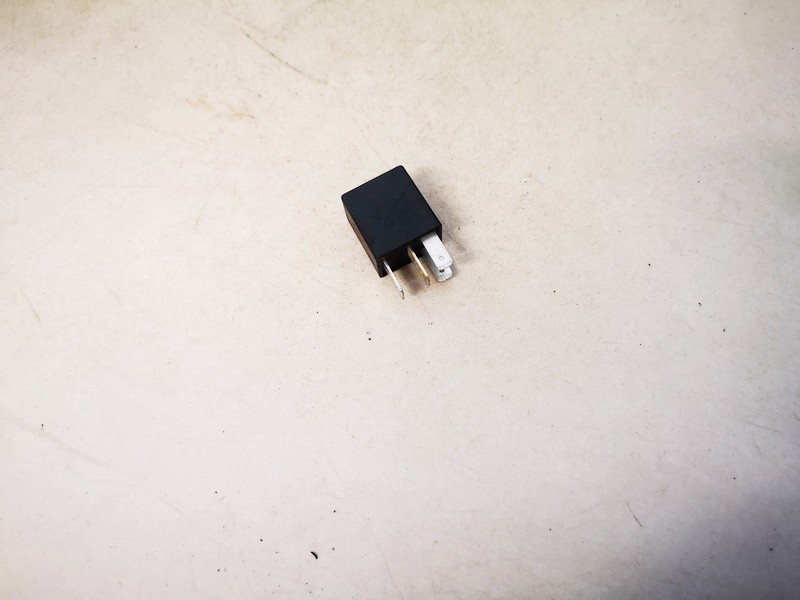 90229206 used Relay module Opel Astra 1999 2.0L - EIS01380823 | Used ...