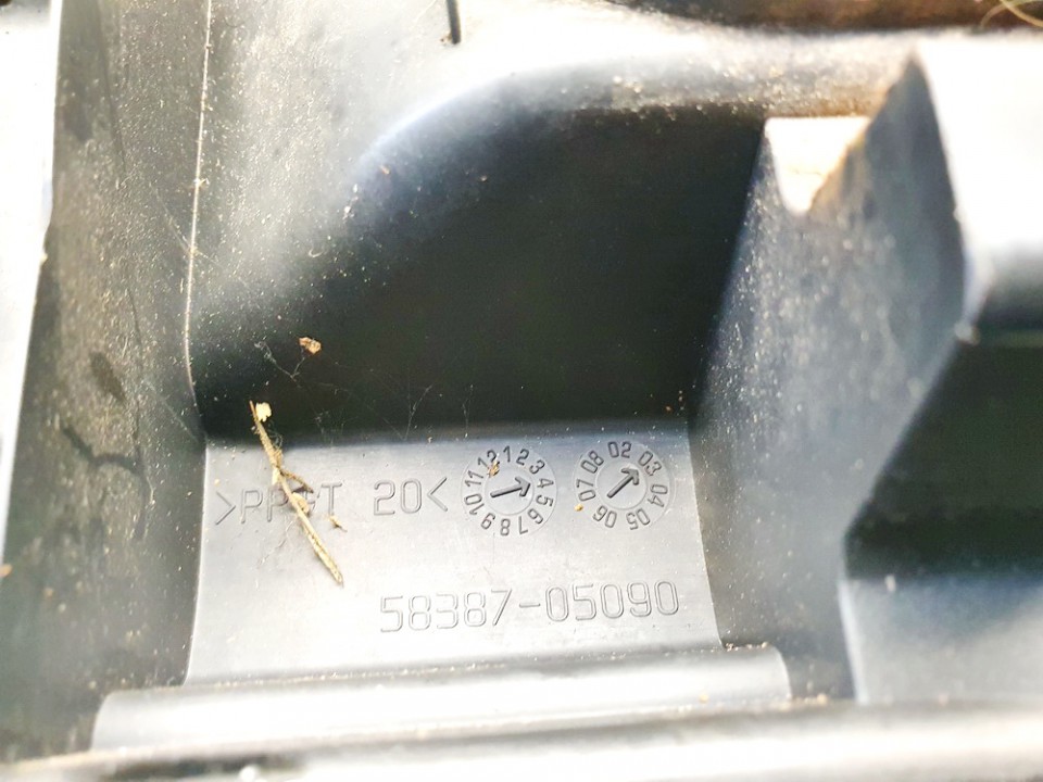 5838705090 58387-05090 Bagazines vidine apdaila prie spynos Toyota ...