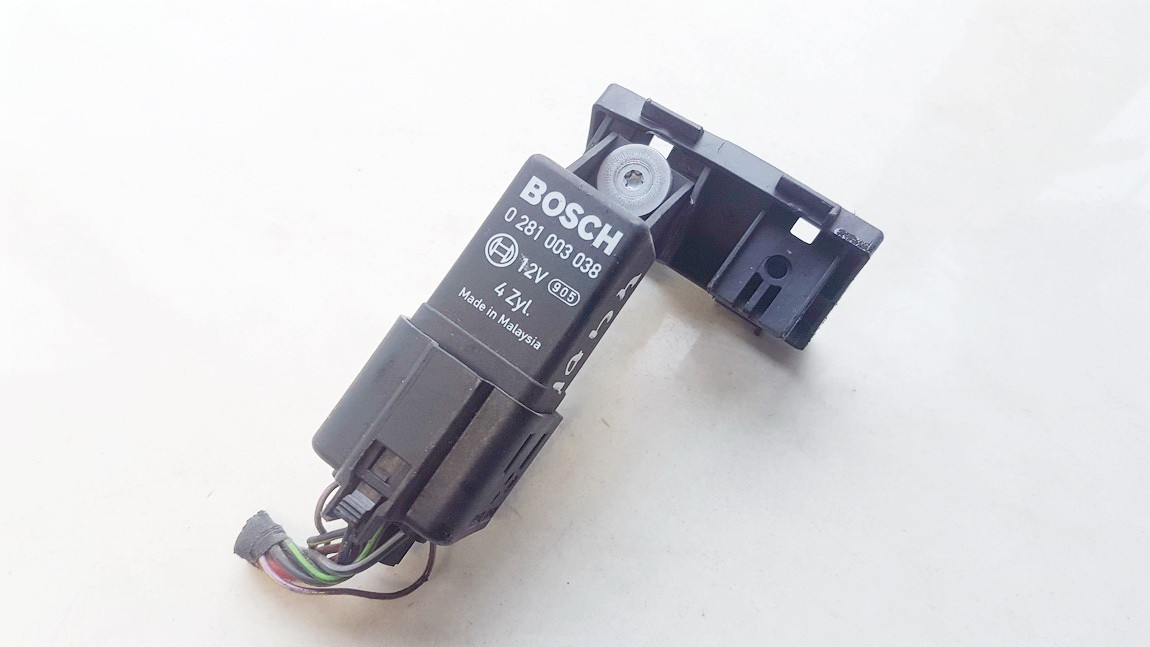 0281003038 038907281d Glow plug relay Volkswagen Touran 2008 1.9L ...