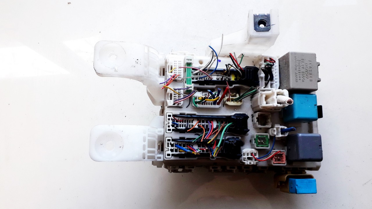 8273047290 82730-47290, 7D10-0331 Fuse box Toyota Prius 2007 1.5L ...