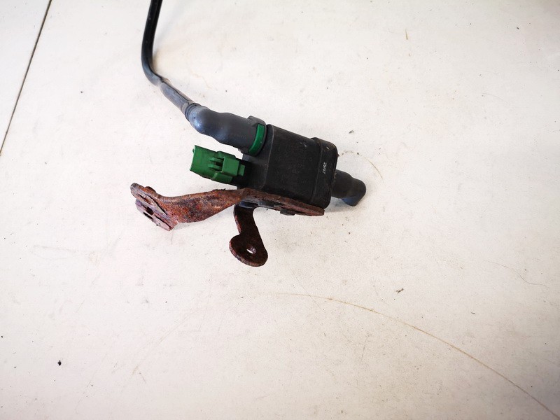 8200699179 8200699179-a Breather Valve, fuel tank Renault Laguna 2008 2 ...