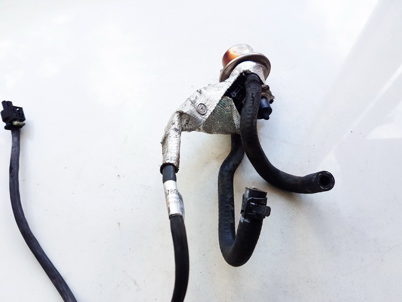 A0004901313 EA0001, Q007 FUEL RAIL HIGH PRESSURE SENSOR Mercedes-Benz E ...