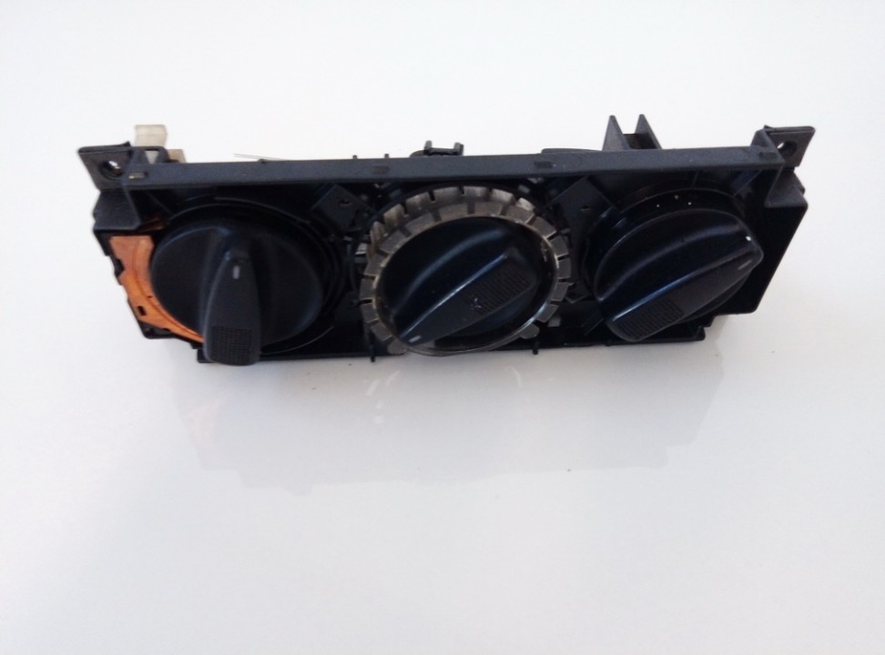 1H0819045C used Climate Control Panel (heater control switches ...