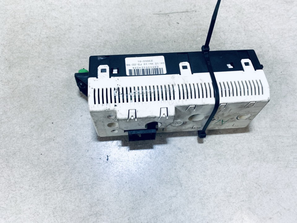 09133266 002419386 Dashboard Radio Display (Clock,Info Monitor,BORD ...