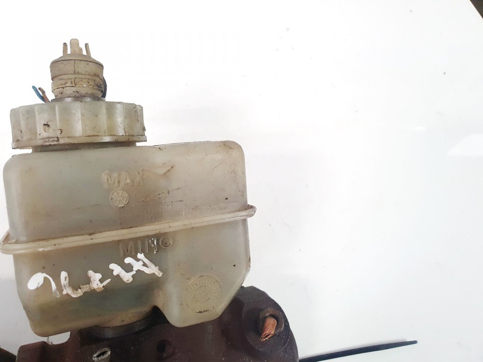 357611307 used Brake Master Cylinder Reservoir Volkswagen Passat 1992 1 ...