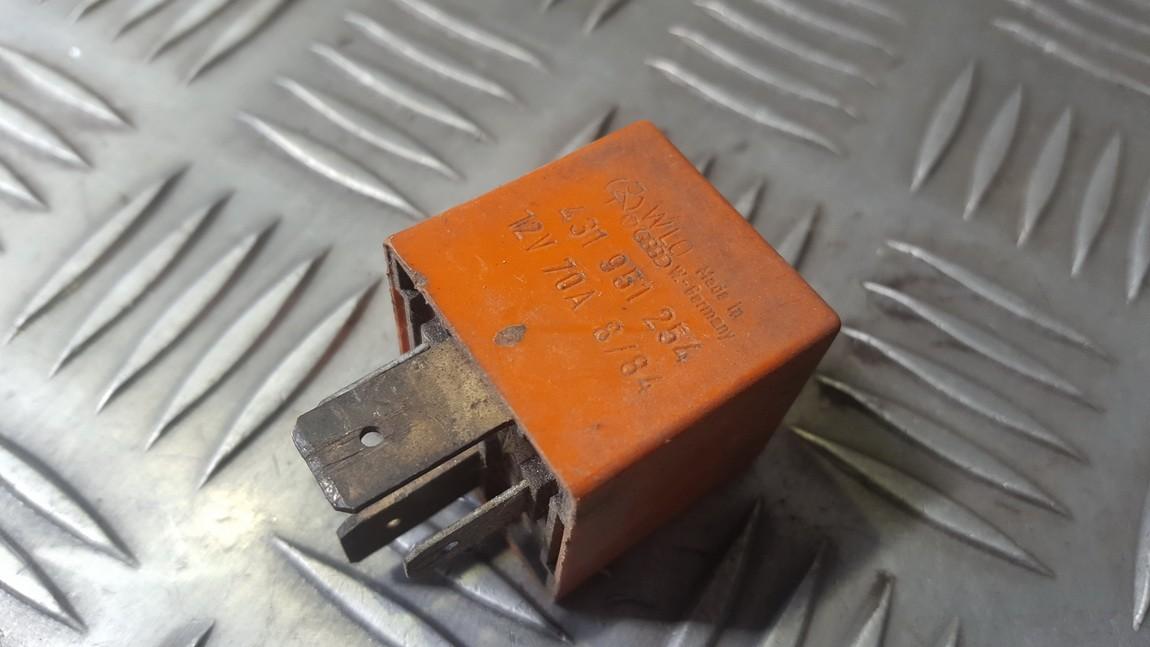 431951254 USED Relay module Audi 100 1985 - EIS00408404 | Used Auto ...