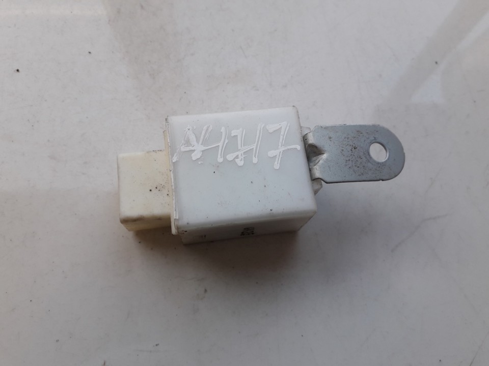 gj6a66830 3211-224-320, 3211224320 Relay module Mazda 6 2005 2.0L 5EUR ...