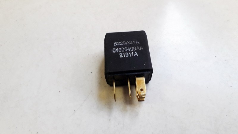 3229A21A 04606409AA, 21911A Relay module Chrysler 300M 2000 2.7L ...