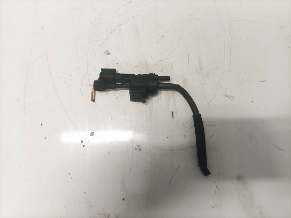 0025407097 used Vacuum Control Purge Valve (Solenoid Valve) Mercedes ...