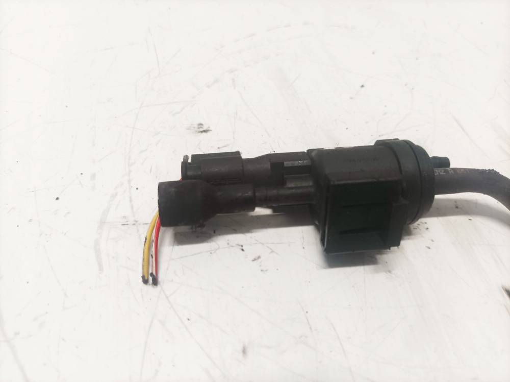0025407097 used Vacuum Control Purge Valve (Solenoid Valve) Mercedes ...