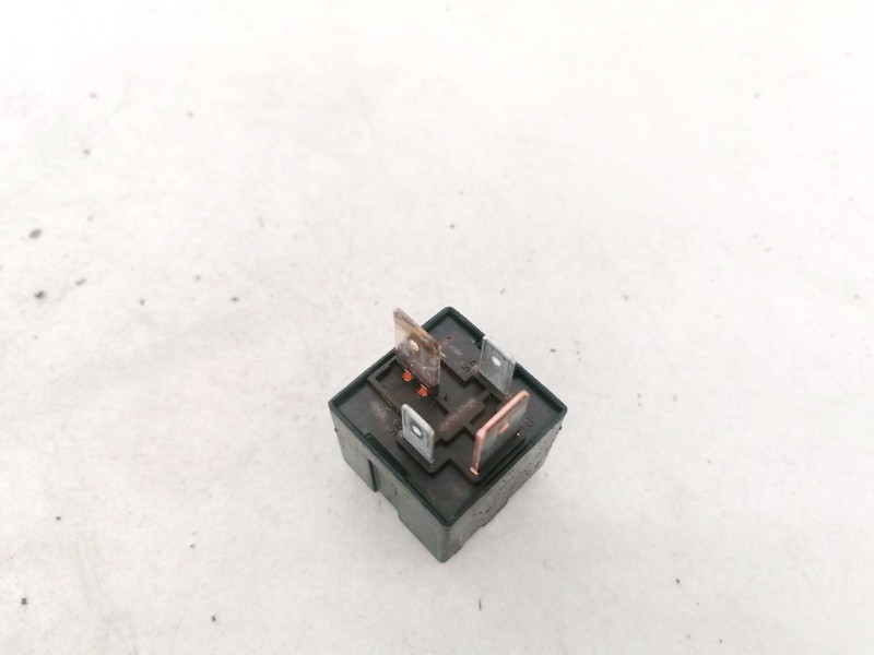 46520429 A727 Relay module Alfa-Romeo GT 2005 1.9L - EIS01438512 | Used ...