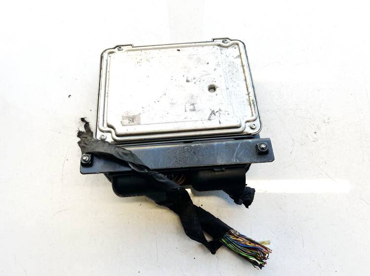 03l906018hs 6r0906385 ECU Engine Computer (Engine Control Unit) Audi A1 ...