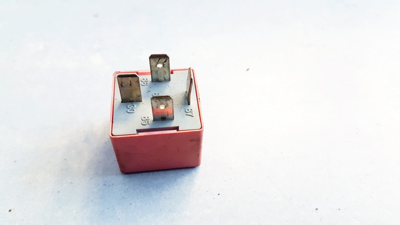 8200308271 USED Relay module Renault Scenic 2004 1.6L - EIS00998582 ...