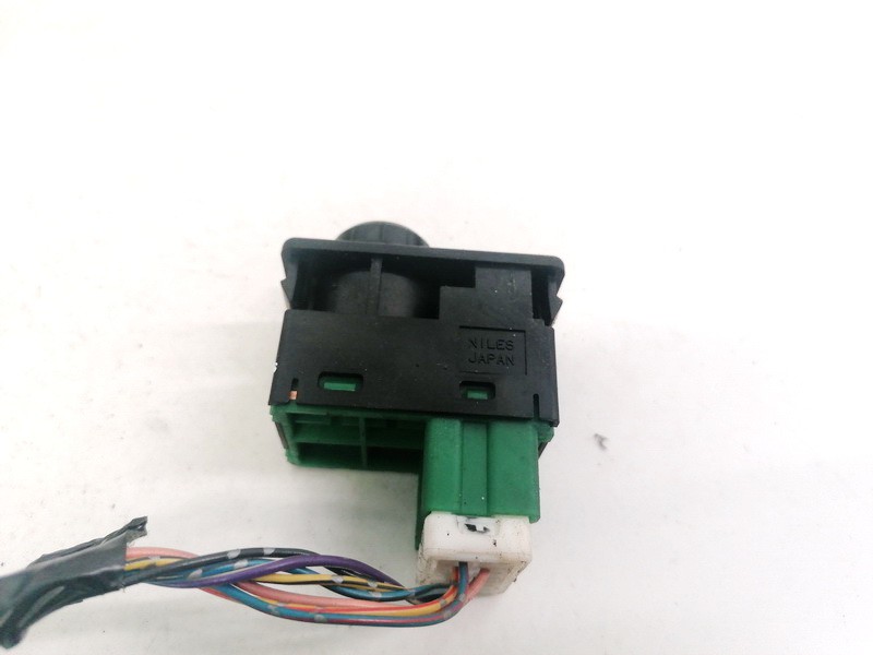 USED USED Wing mirror control switch (Exterior Mirror Switch) Nissan ...