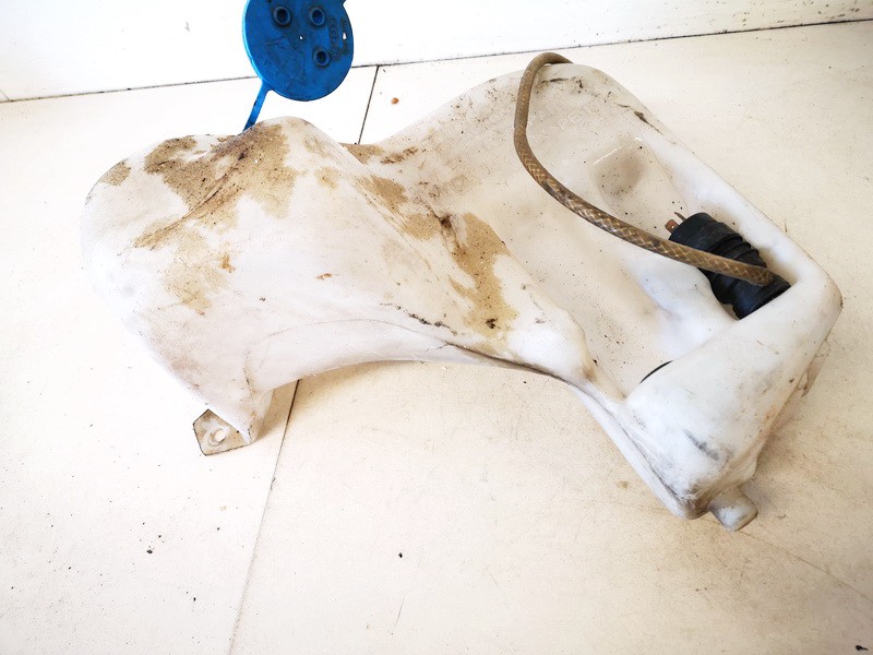 9018690020 USED Windshield Washer Reservoir tank (WASHER BOTTLE ...