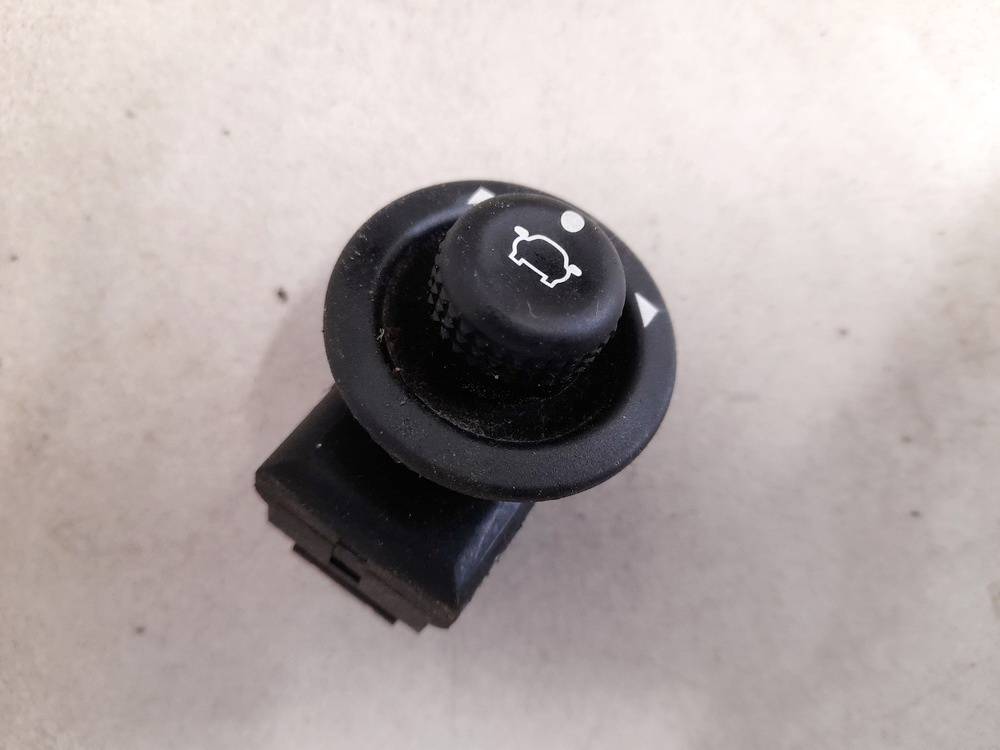 93bg178676bb used Wing mirror control switch (Exterior Mirror Switch ...
