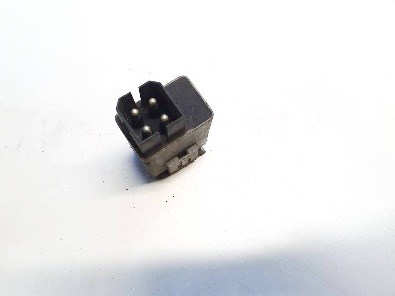 3545803 899983 Relay module Volvo 850 1993 - EIS01818631 | Used Auto ...