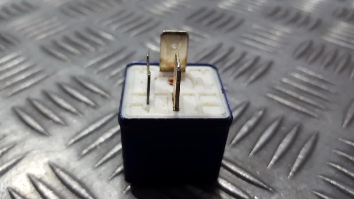8A0951253 USED Relay module Audi A4 2004 - EIS00308671 | Used Auto ...