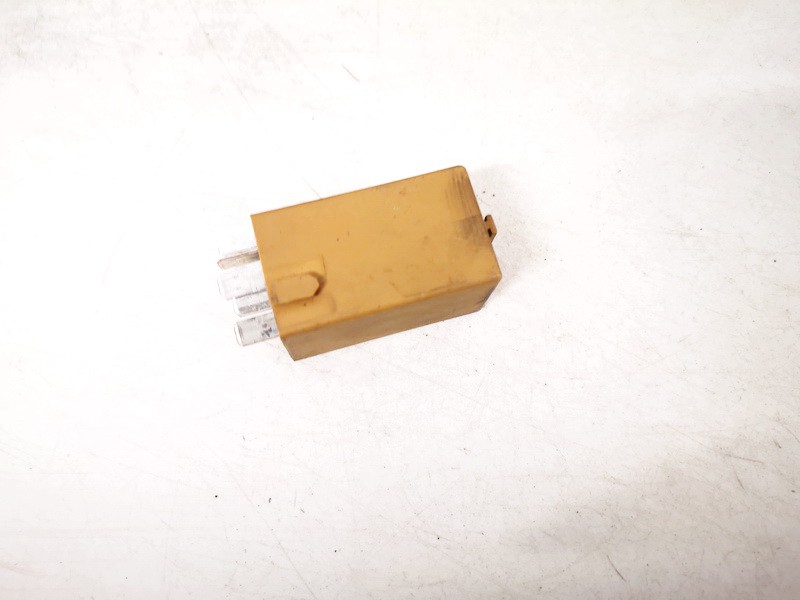 61368384505 61.36-8384505 Relay module BMW 3-Series 2003 2.0L ...