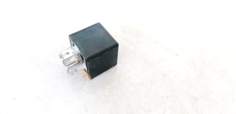 1431781 USED Relay module Truck - Renault Magnum 2002 2.9L ...