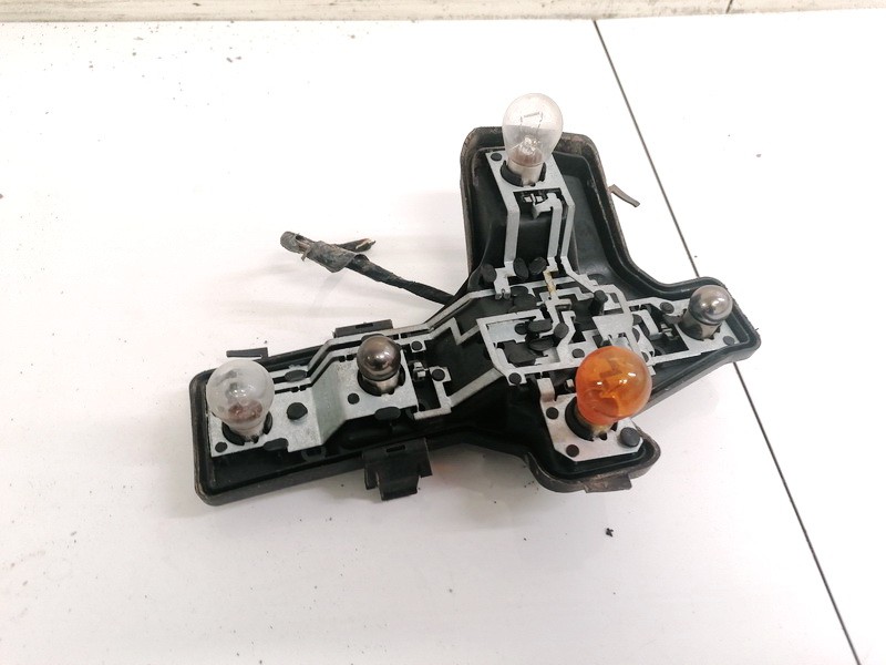 1T0945258A USED Tailight Bulb Holder (Lamp Carrier) Volkswagen Touran ...
