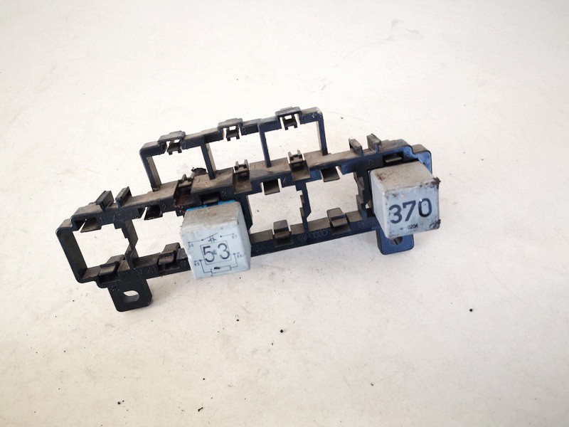 8e0937503 used Fuse box Audi A4 2002 1.9L - EIS01558789 | Used Auto ...