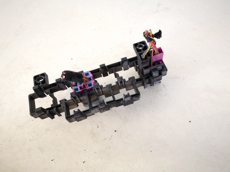 8e0937503 used Fuse box Audi A4 2002 1.9L - EIS01558789 | Used Auto ...
