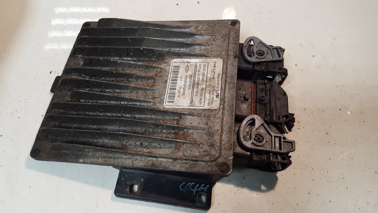 8200303619 80523406 ECU Engine Computer (Engine Control Unit) Renault ...