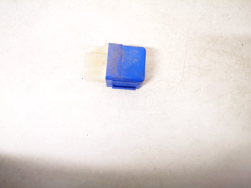 2523079981 used Relay module Nissan X-Trail 2001 2.2L - EIS01228801 ...