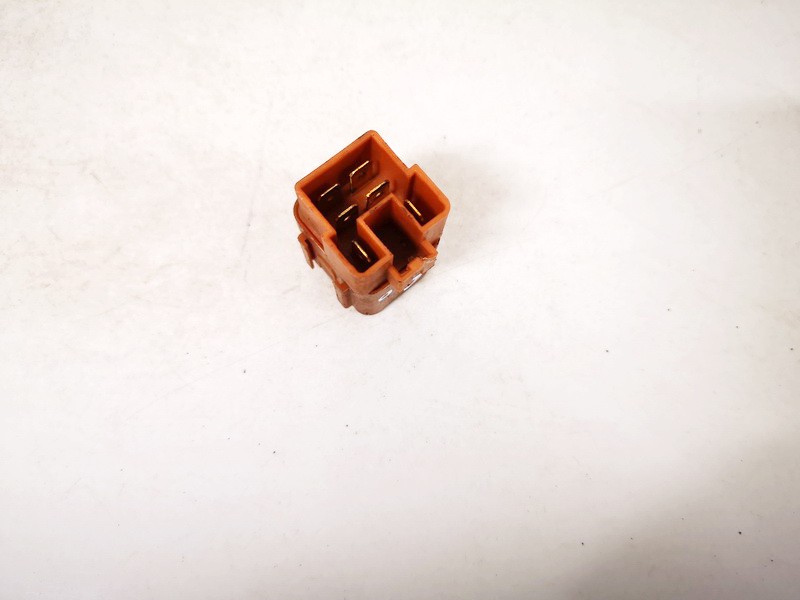 2523079964 used Relay module Nissan X-Trail 2001 2.2L - EIS01228802 ...