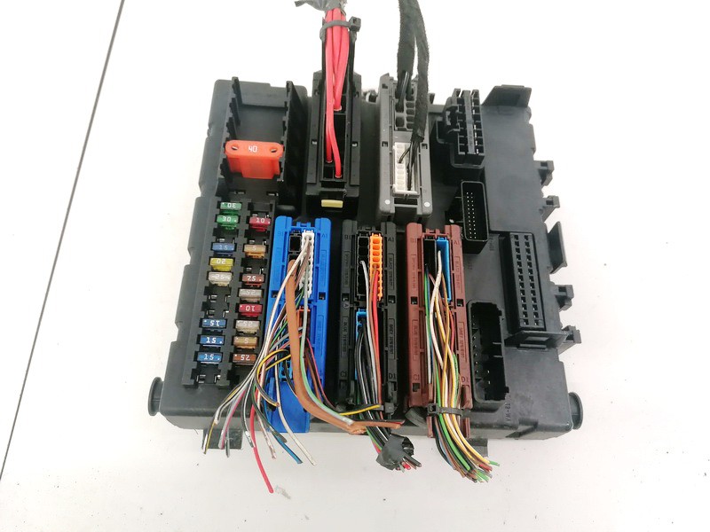 13112913 519048029, 00110156 Fuse box Opel Vectra 2003 2.2L ...