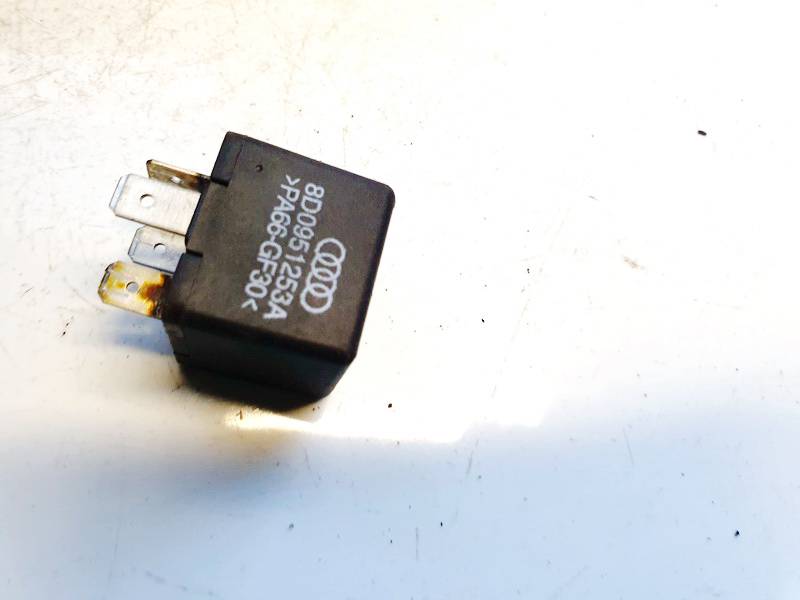 8d0951253a 373 Relay module Audi A4 2005 2.0L - EIS02208815 | Used Auto ...