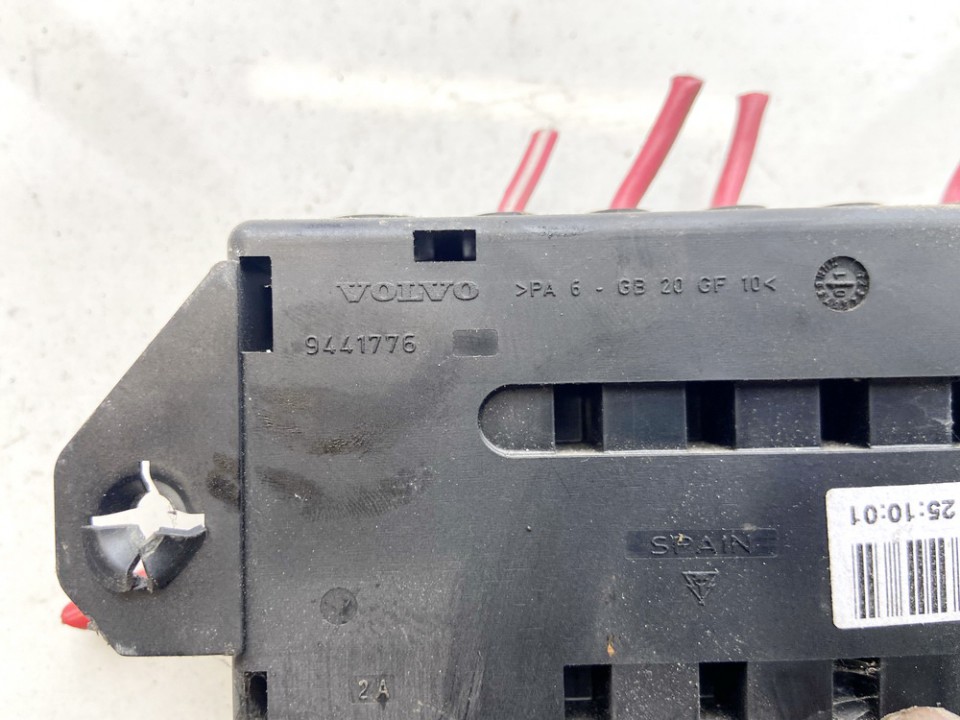 9162323 used Fuse box Volvo V70 2002 2.4L - EIS01498819 | Used Auto ...