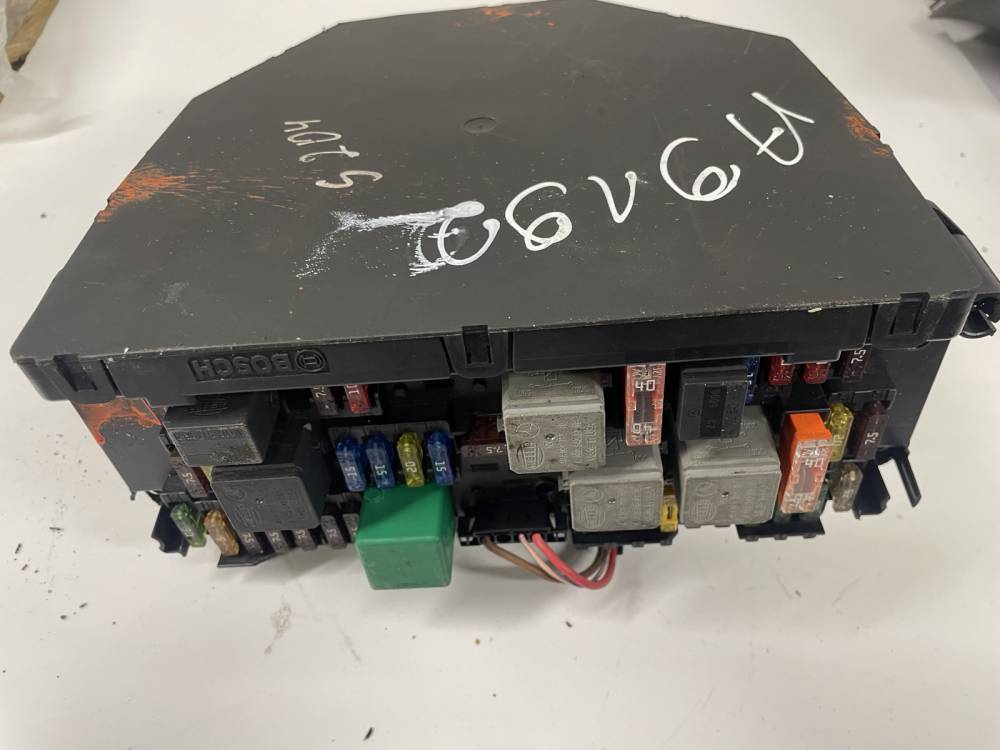 a2049009701 used Fuse box Mercedes-Benz C-CLASS 2009 2.2L - EIS01928875 ...