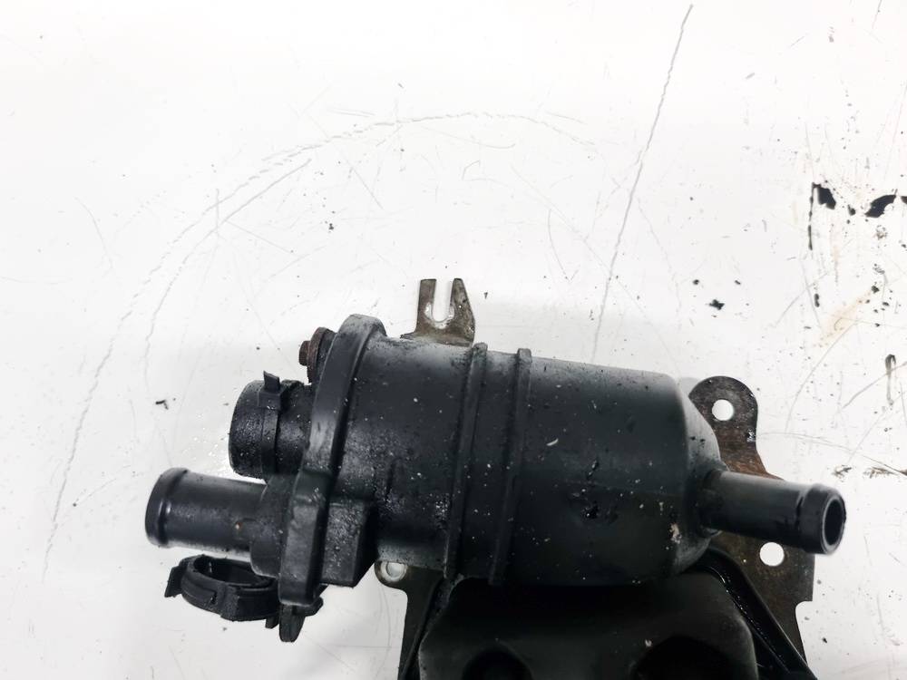 used used Vacuum pump - Breather (PCV Engine Breather Valve) SAAB 9-3 ...