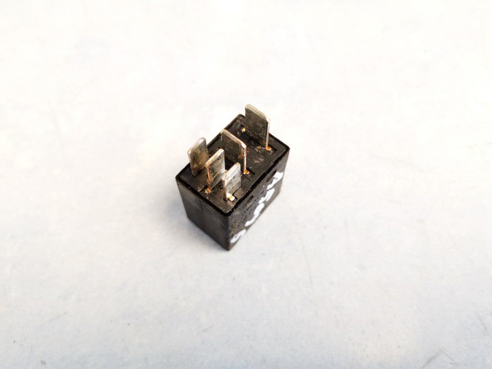 61361472984 61.36-1472984 Relay module MINI Cooper 2002 1.6L ...
