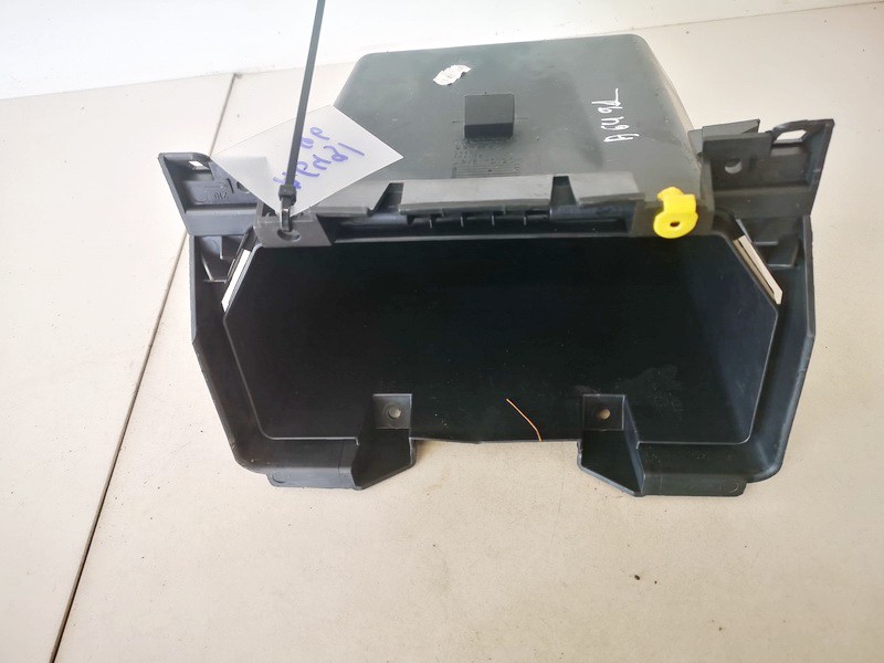 09491936 used Glove Box Assembly Volvo V50 2004 2.4L - EIS01248914 | Used Auto Parts Shop