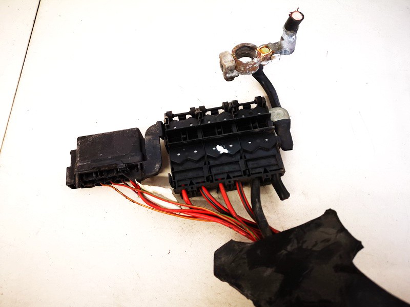 5z0937548c used Fuse box Volkswagen Polo 2006 1.4L - EIS01328929 | Used ...